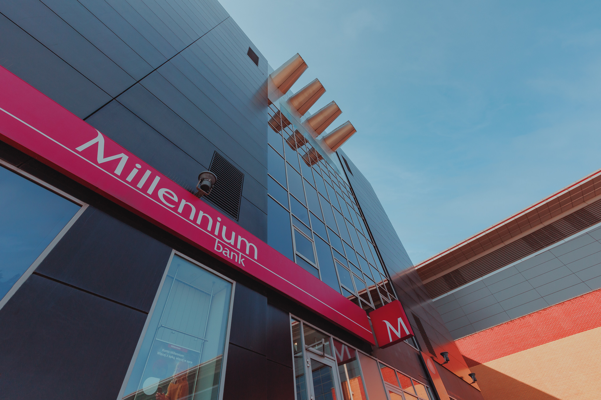 Bank Millennium członkiem IAB Polska - GSMService.pl